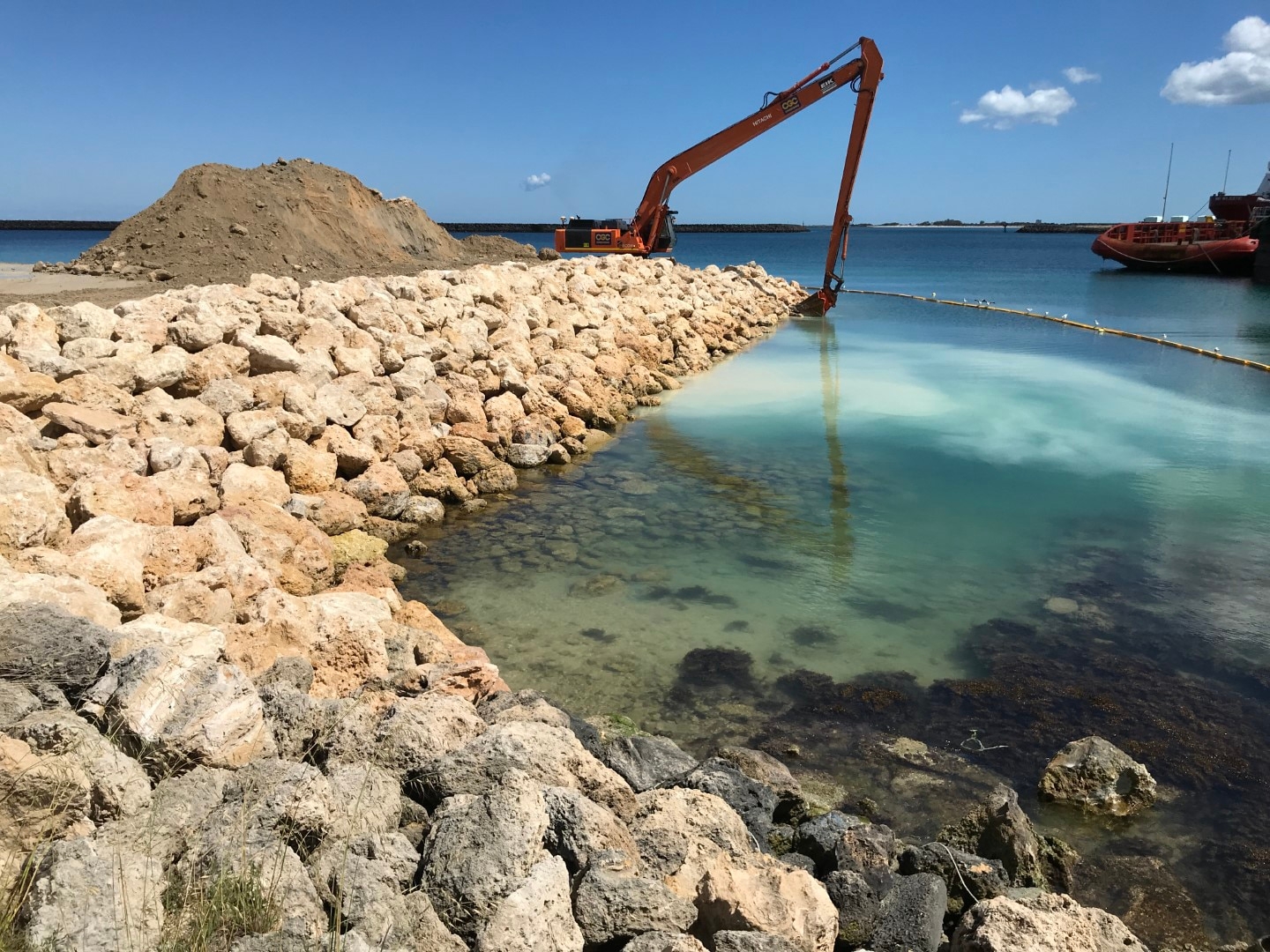 AMC 1 Wharf Extension and New Finger Wharf | Ertech